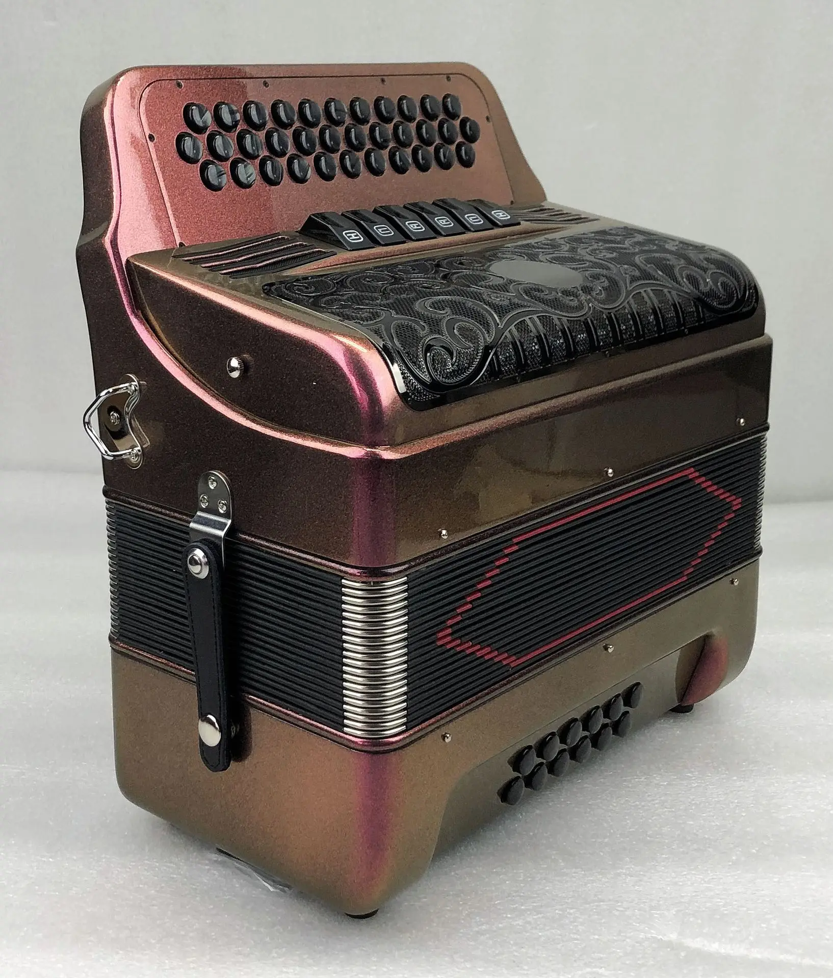 Types of Accordions: Discover the Full Scale Paint Gradient