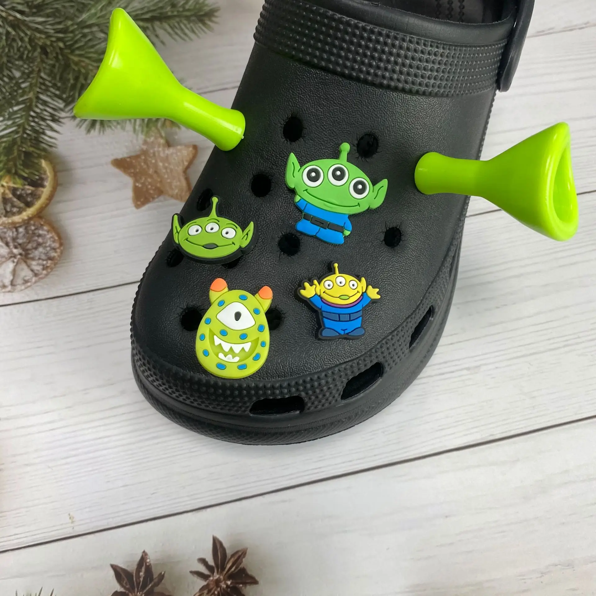 Shrek Ears Croc Charms Cartoon Pvc Shoe Charms Decoration Shoe Charms ...