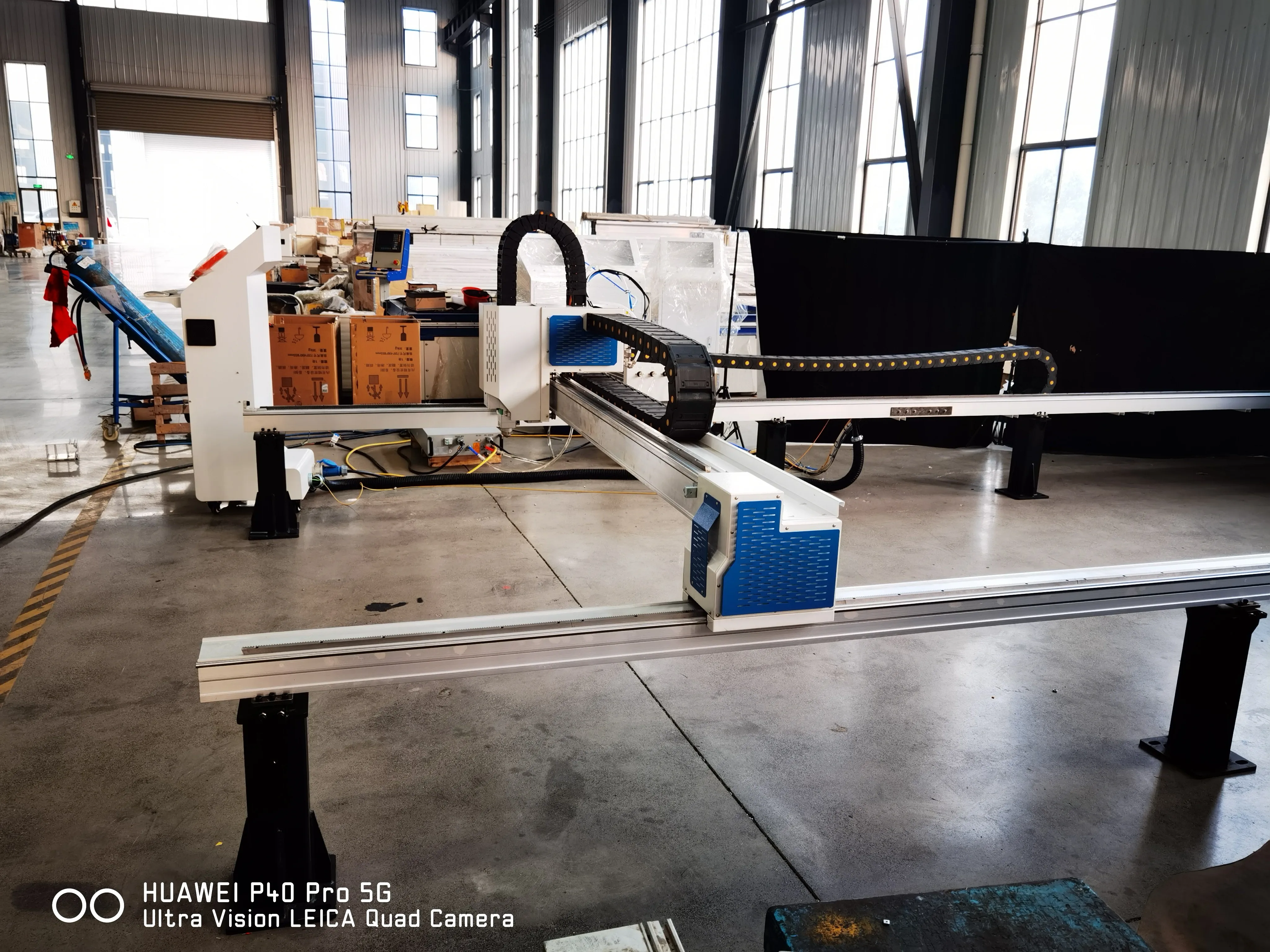 New Structure Split Fiber Laser Cutting Machines Cutting Metal 3015 ...