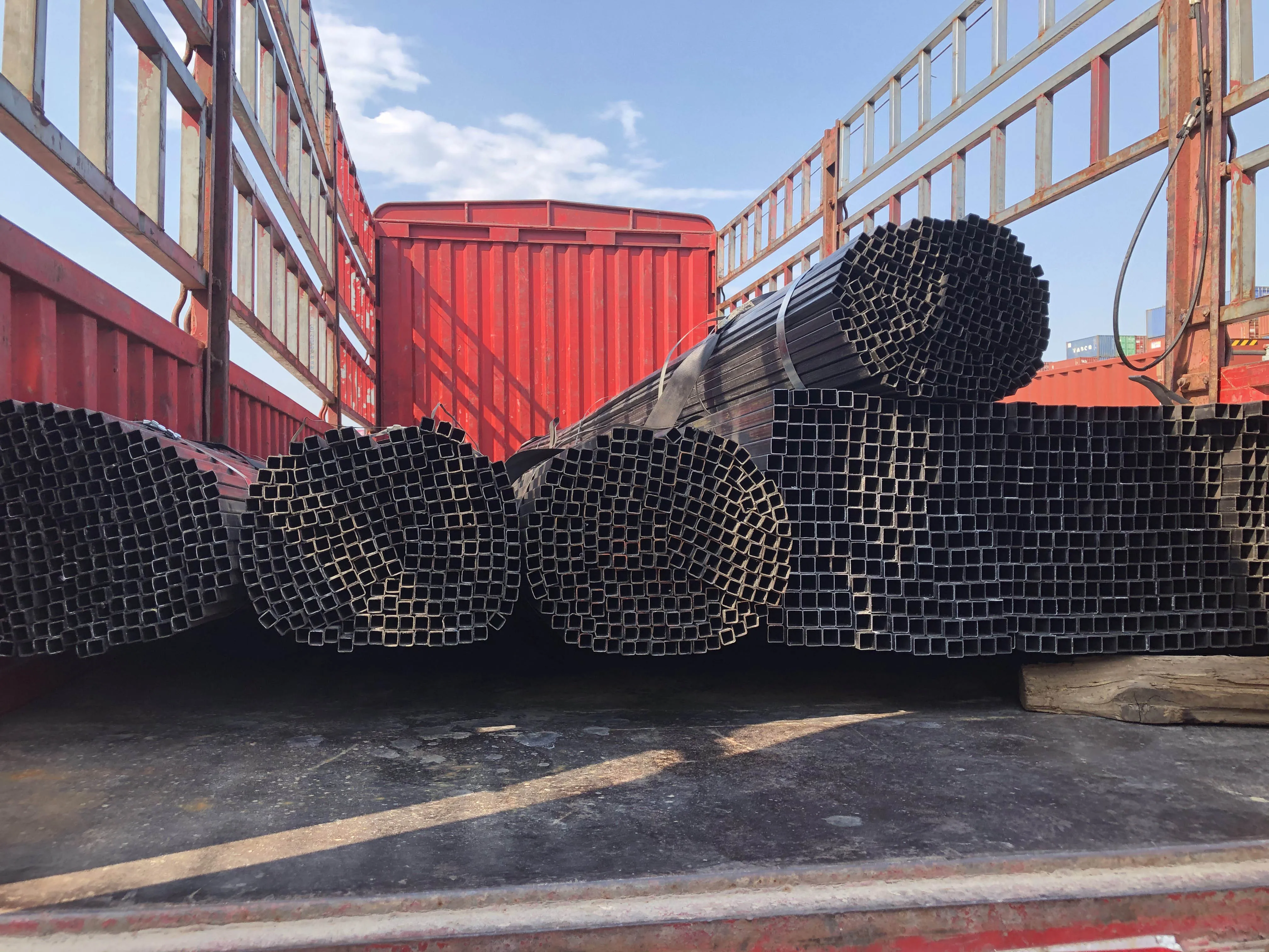 Wholesale Building Warehouse Sae1008 Galvanized Steel Wire Hot Rolled ...