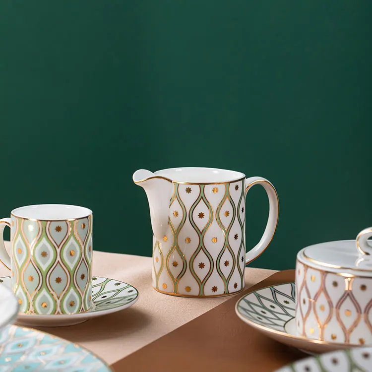 P&T Royal Dinnerware Set - Elegant Porcelain for Hotels