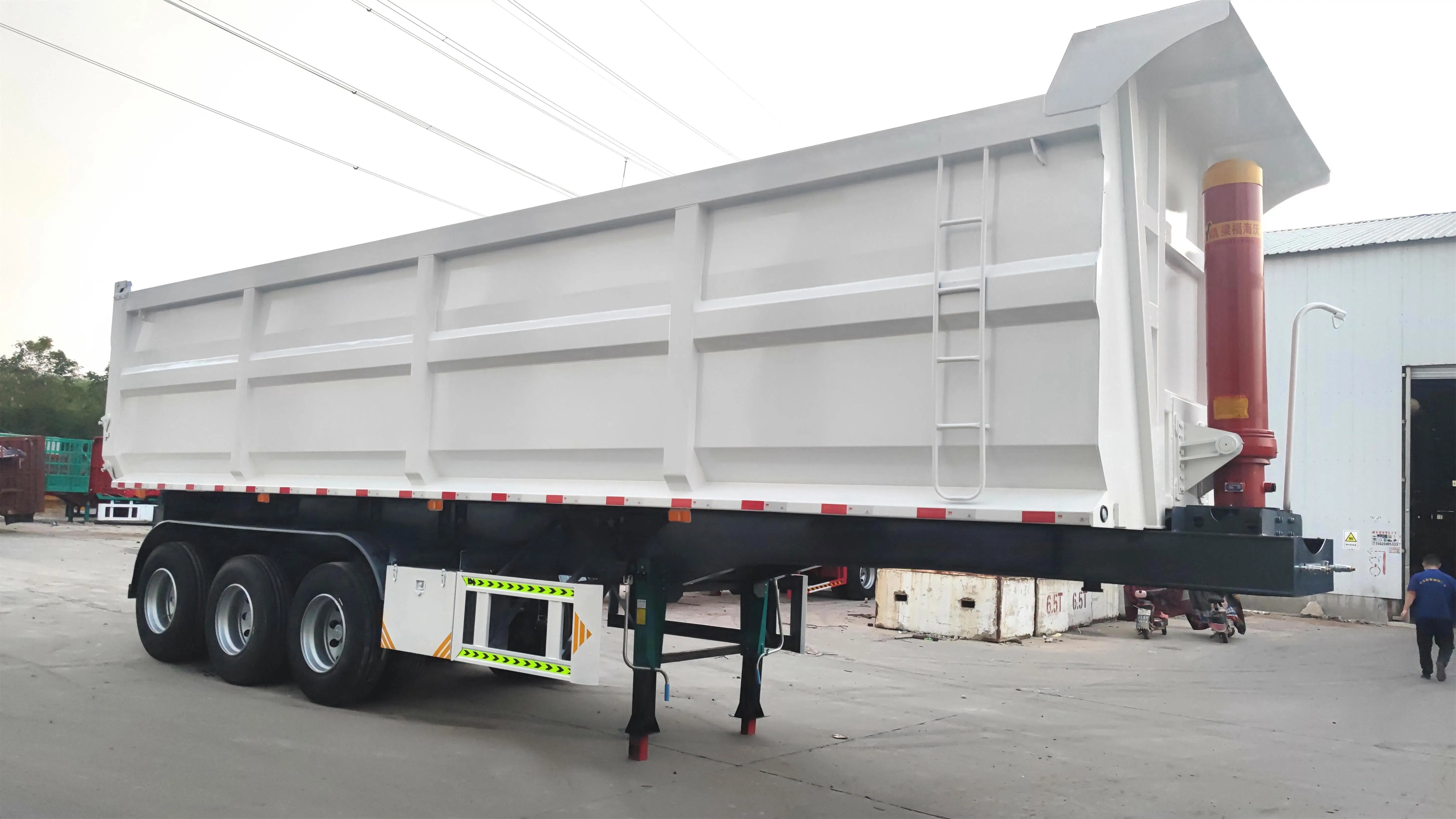 Zw Brand Hot Sell 3 Axle 40ton 35/40 Cbm Side Dump Trailer Hydraulic Lift Dump Semi Trailer For ...