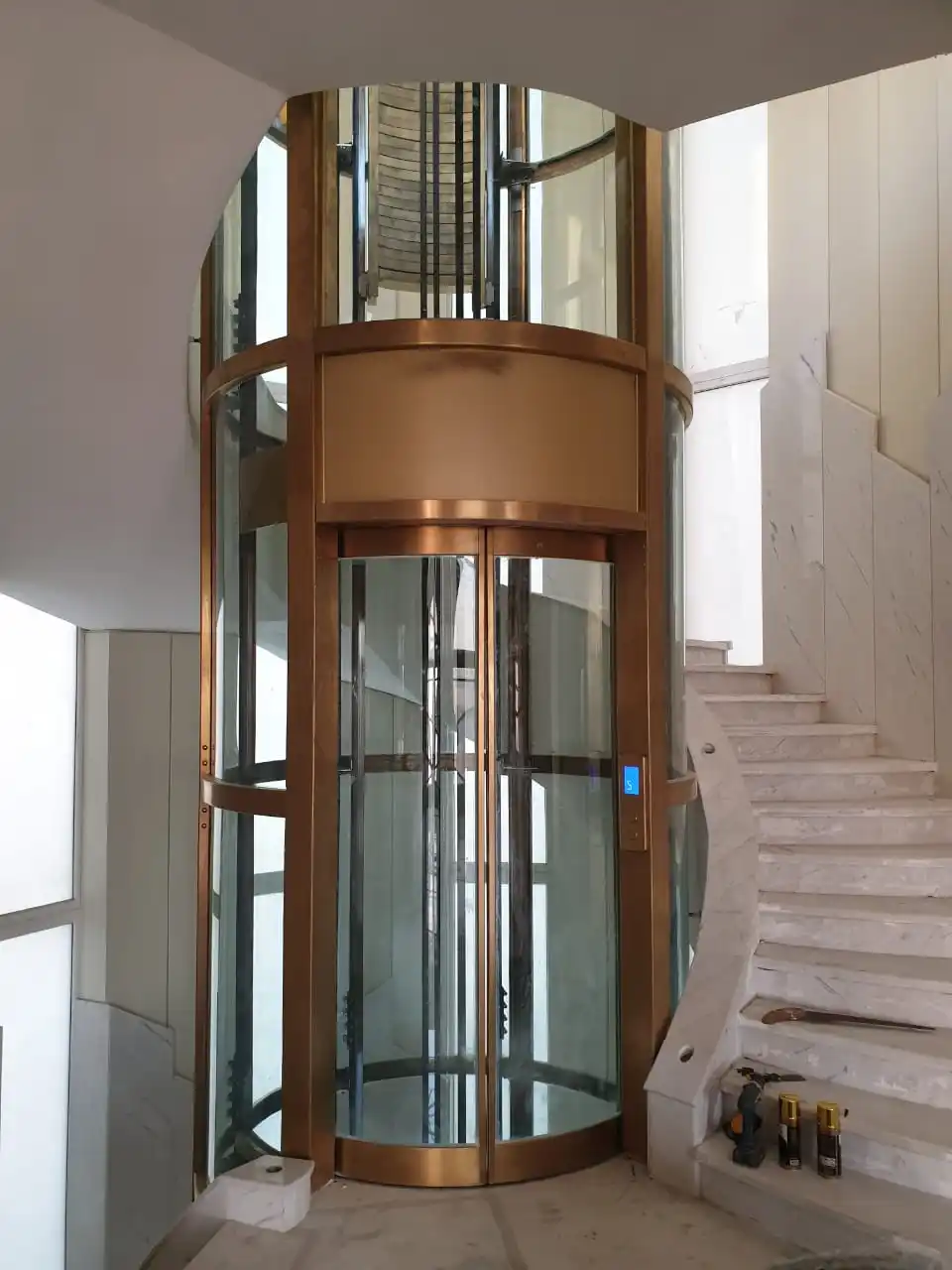 Small Residential Capsule Elevator - Modern & Efficient
