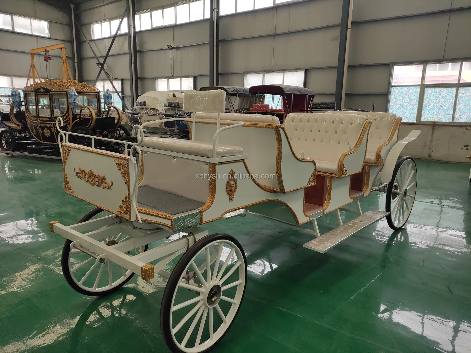 Wonderful Wedding Carriage/sightseeing Horse Carriage With Canopy ...
