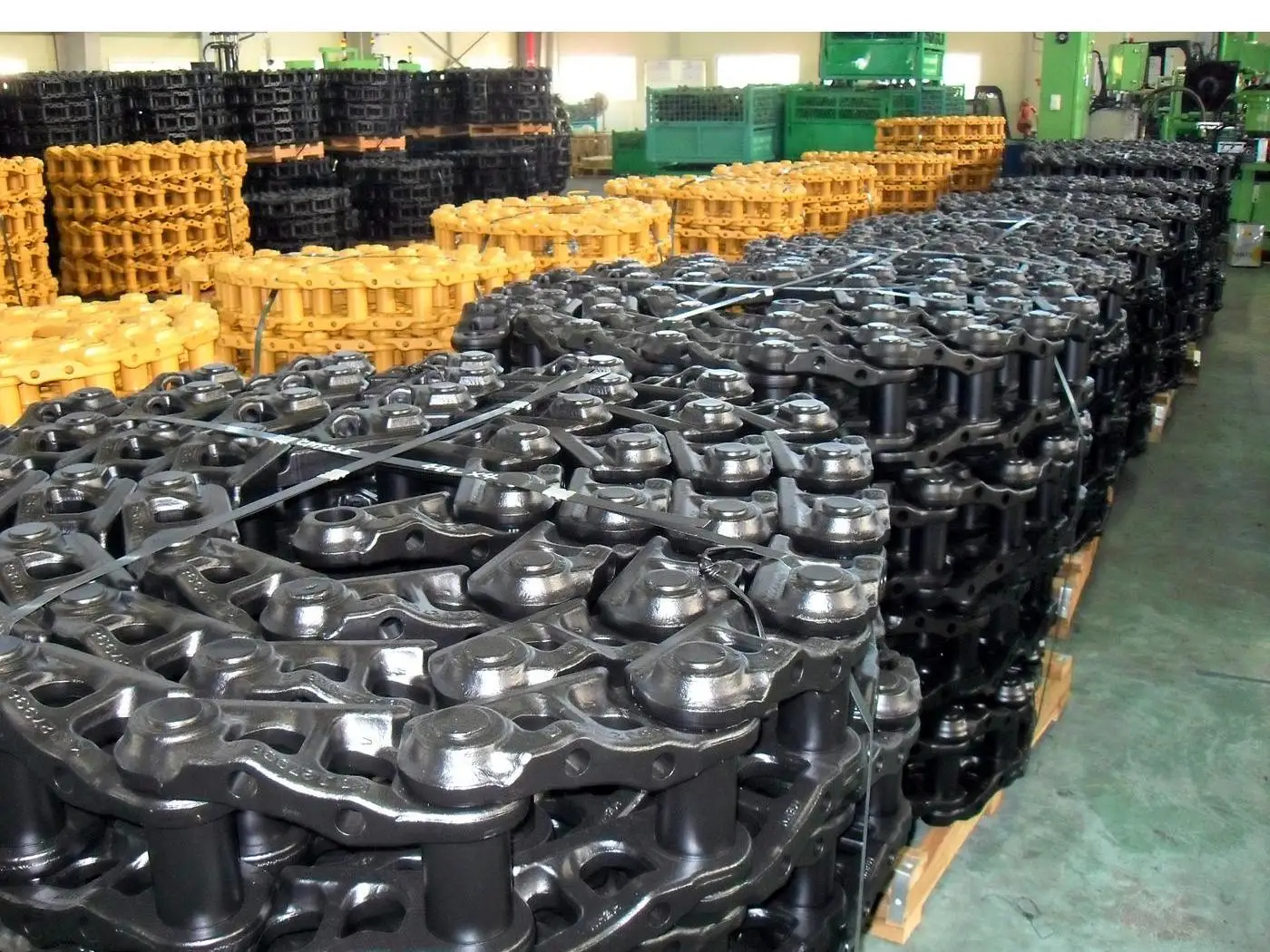 Excavator Track Link R110-7 Track Chain Cr4854 Undercarriage Parts ...