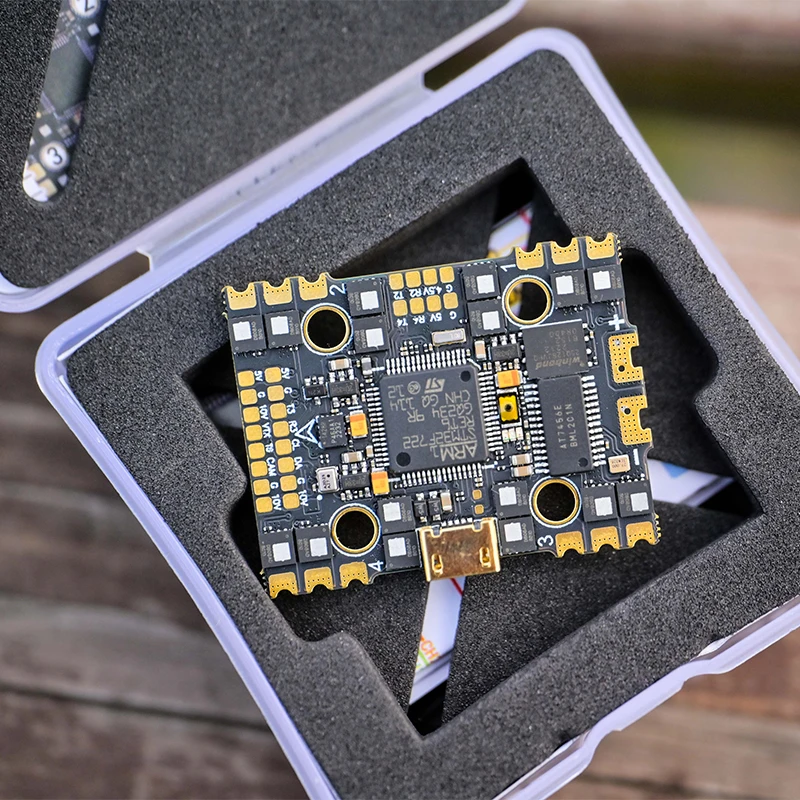 Hakrc F7220 Aio Flight Controller Icm42688 Blheli_s-32 50a Esc Built-in ...