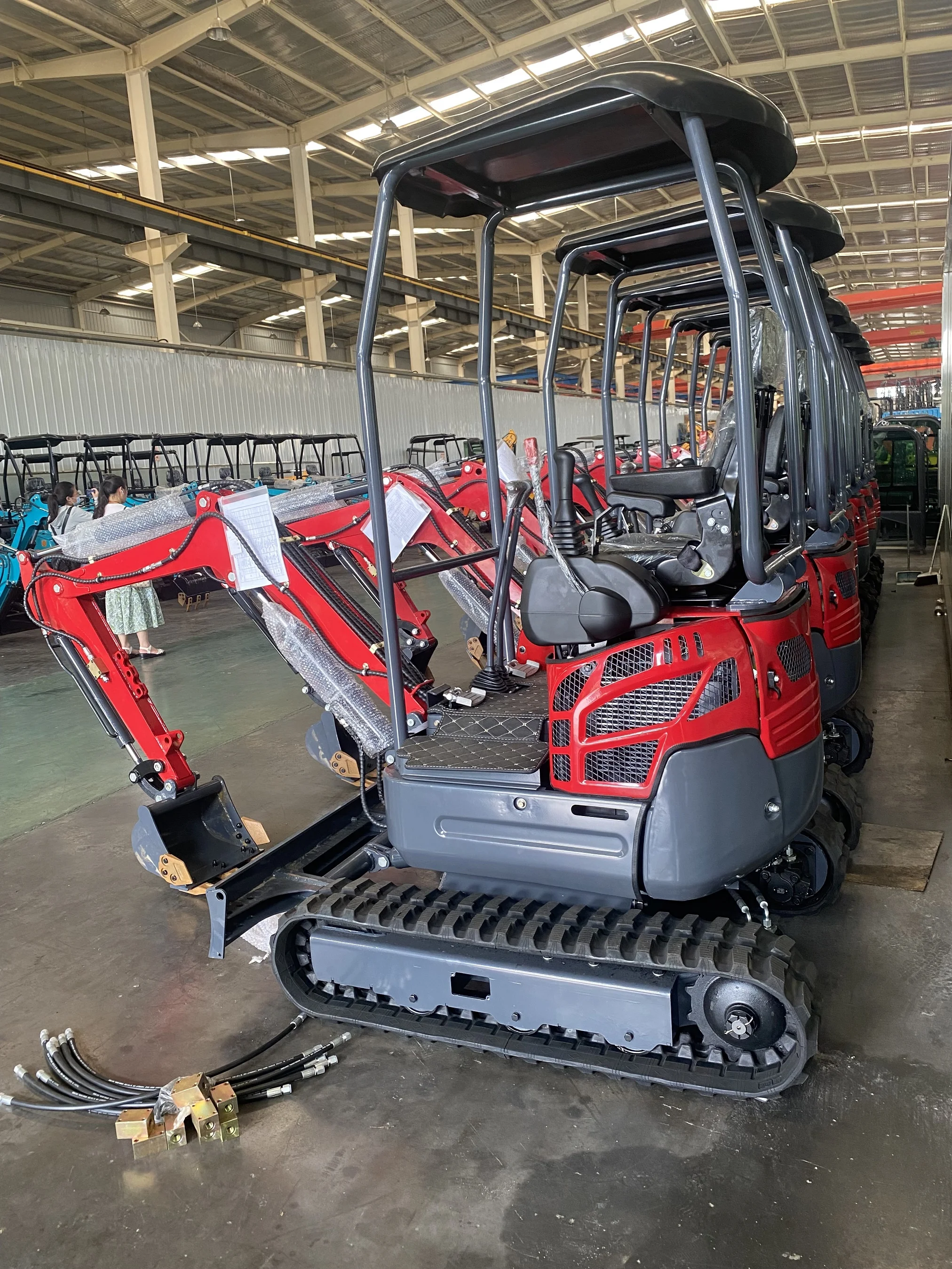 1.8 Ton Mini Excavator Bucket - EPA Engine & 1 Year Warranty