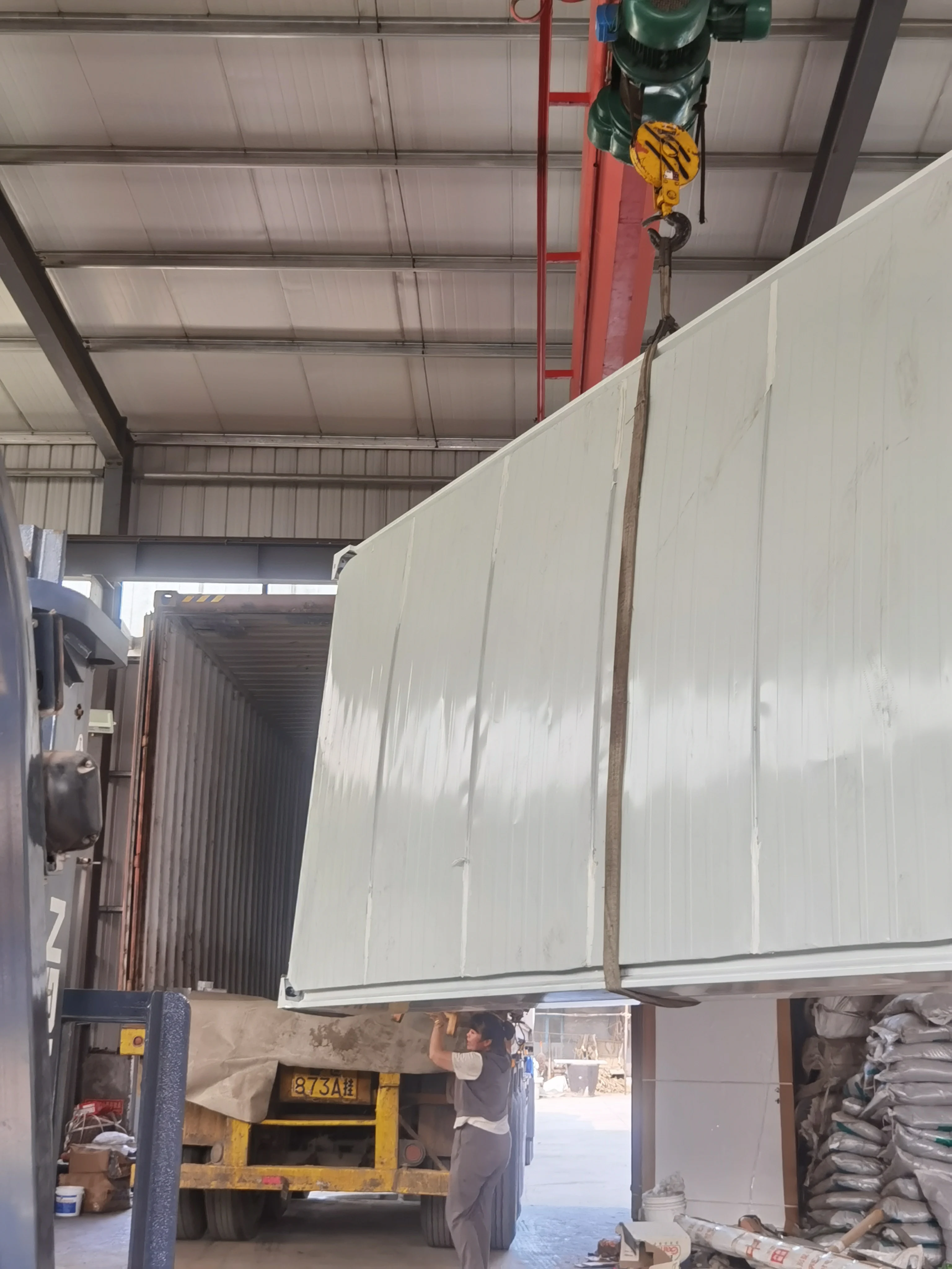 Luxury Modern Mobile Tiny Volferda Space Capsule Home Office Pod Apple ...