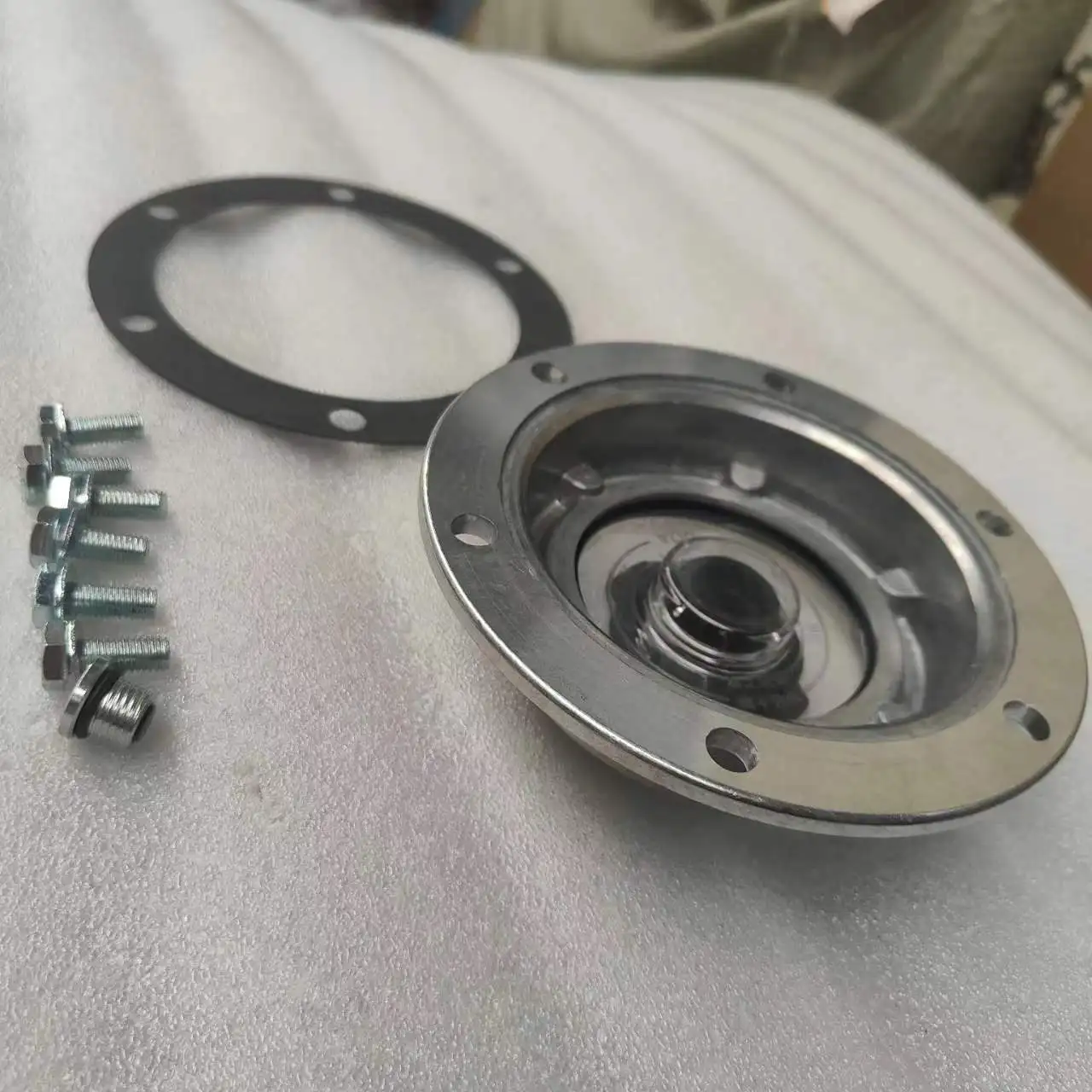 Genuine Bus Accessory Hub Cap Wheel Cover Rim Cover for Kinglong Ankai ...