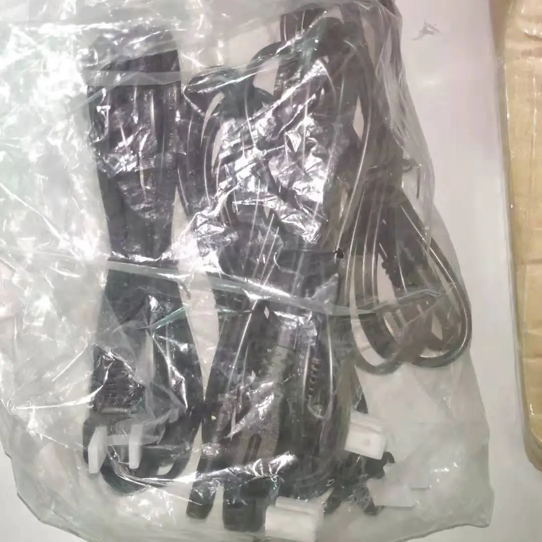 6ft Black Iec320 C7 To Angled 2-slot Non-polarized Nema 1-15p Angle ...