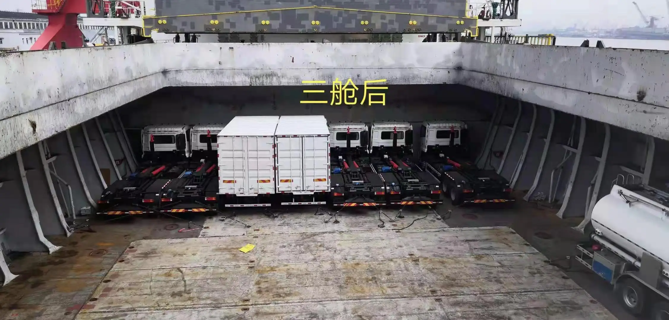 Chenglong Electric Refrigerated Truck - Efficient & Reliable