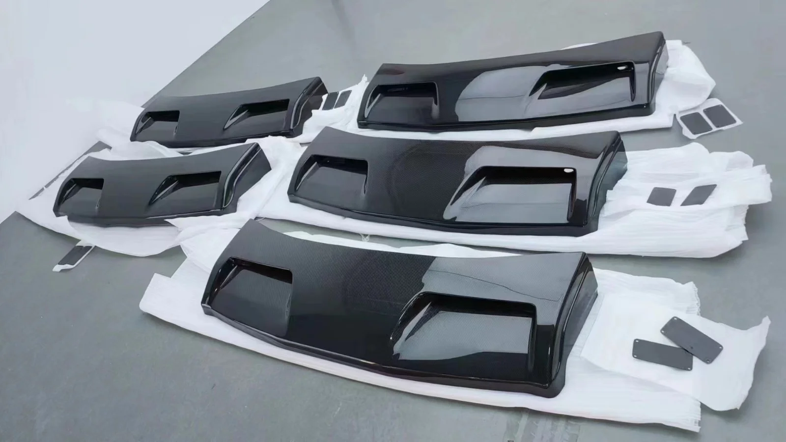 Dry Carbon Fiber Roof Spoiler With Led Lights For 2019-20221 Mercedes ...