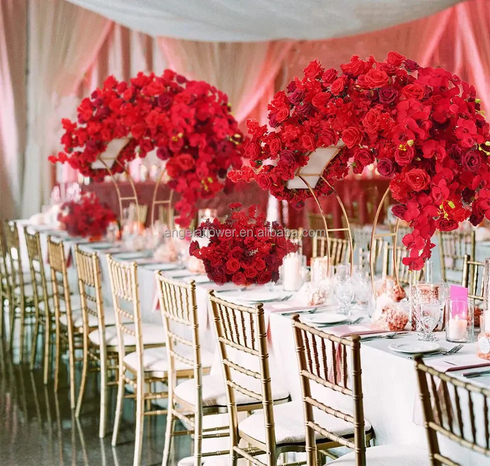 Red wedding flowers centerpieces | Beachweddingtips.com