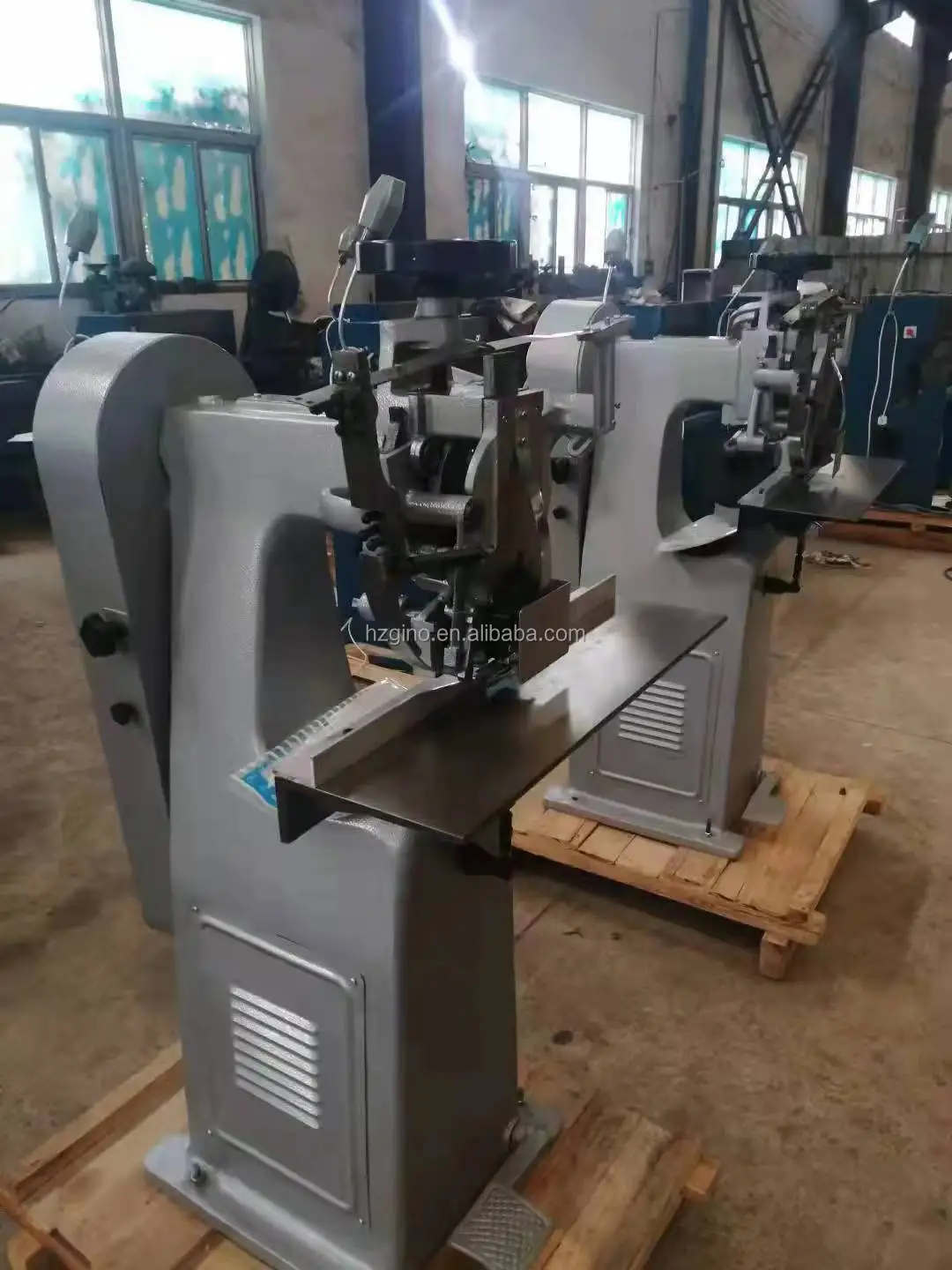 TD-102 Heavy-Duty Industrial Saddle Stitcher 20mm Flat and Saddle Wire ...