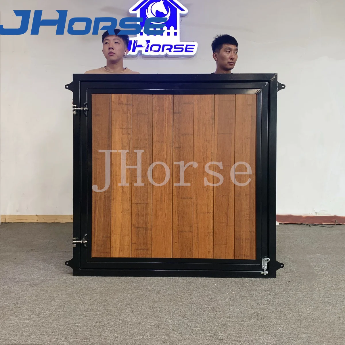 Jhorse Horse Stable Windows - Durable & Temperature Control