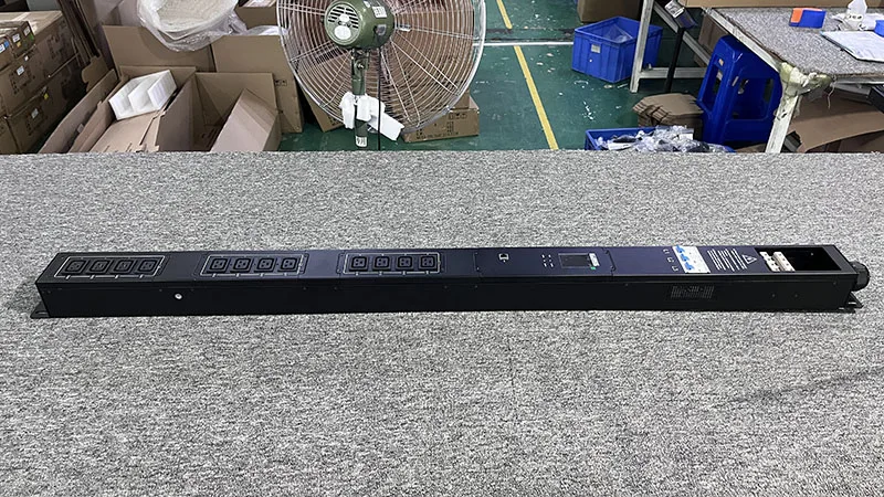 Etl Certificate 3phase 12 Ways Cabinet Rack Smart Lcd Metered Pdu Intelligent Monitoring Pdu ...