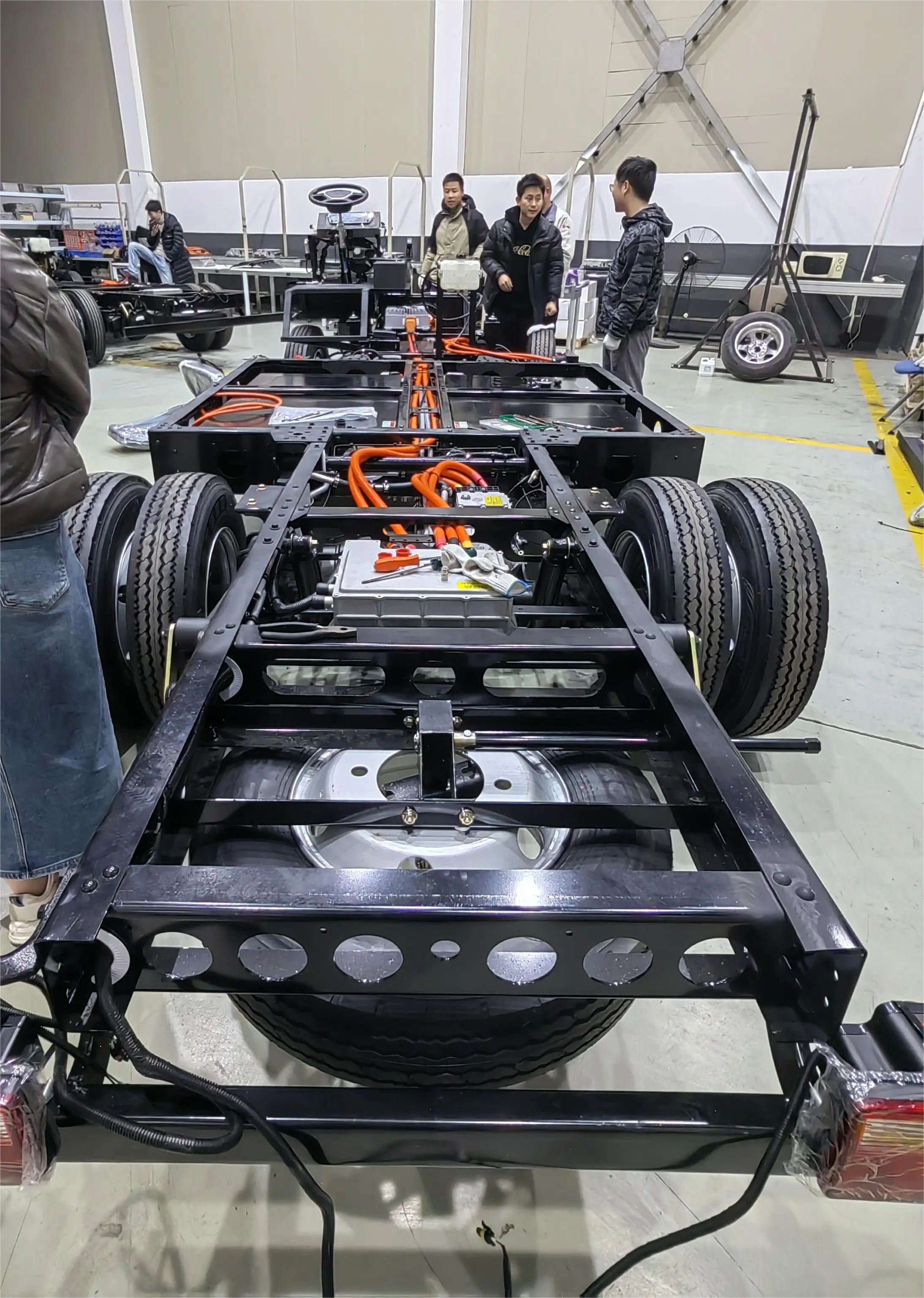 Brogen Ev Chassis Cargo New Ev Project 5.8ton 6m Truck Electric Chassis E-delivery Vehicles ...