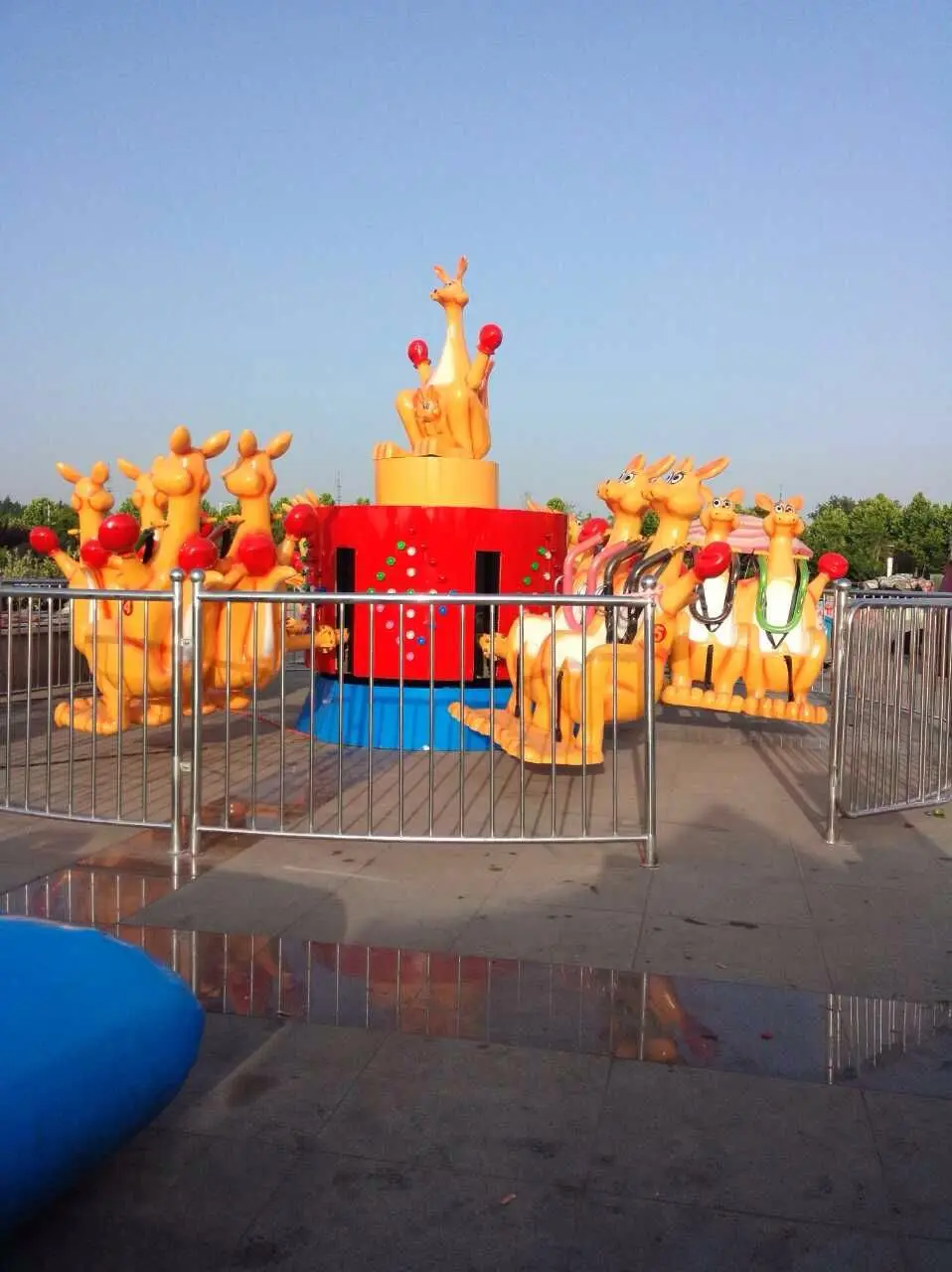 Outdoor And Indoor Amusement Park Rides Self-control Airplane Kangaroo ...