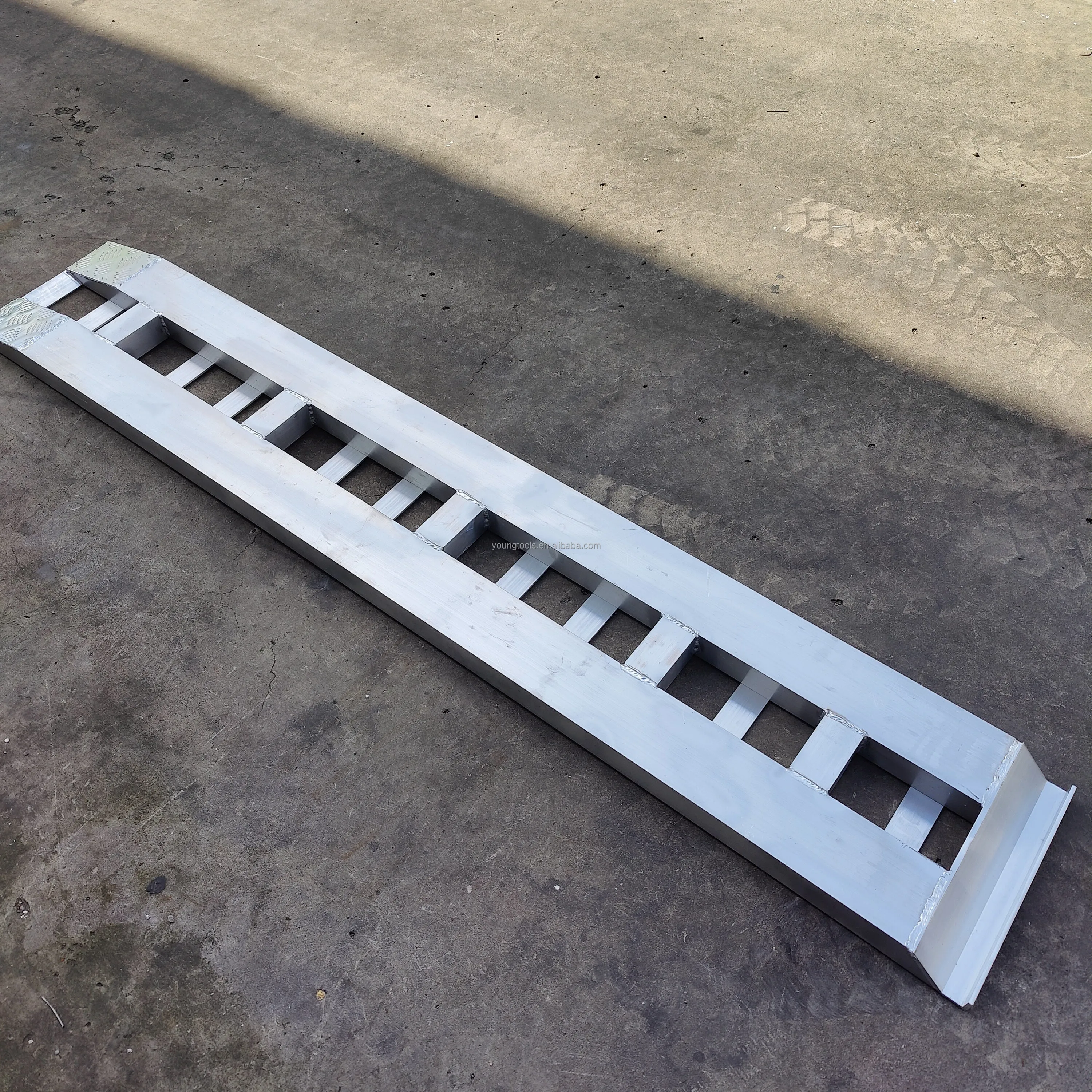 4T Heavy-Duty Aluminium Forklift and Container Ramp Motorcycle Ramps ...
