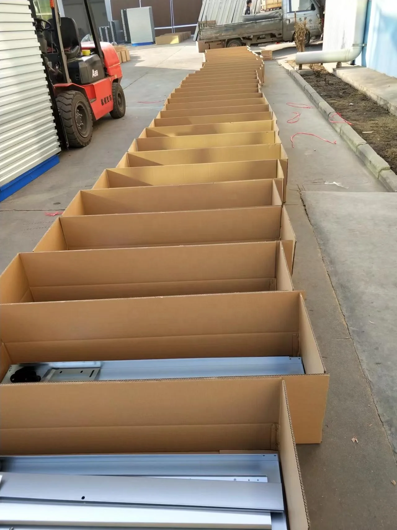 Wall Mounted Centrifugal Three Red Nylon Blade Industrial Extractor ...