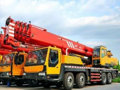STC160C New Lifting Machinery Truck Crane with Famous Brand Hydraulic System , Engine and 2000 ...