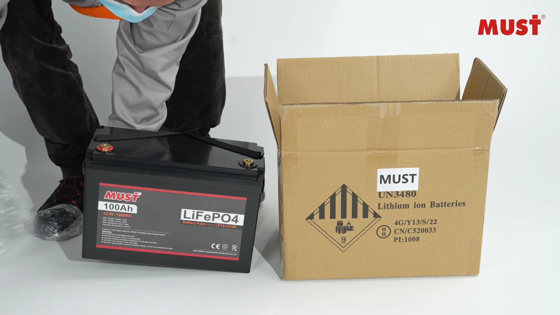 Must 12.8v 25.6v 50ah 100ah 200ah Lithium Battery Lifepo4 Battery For ...