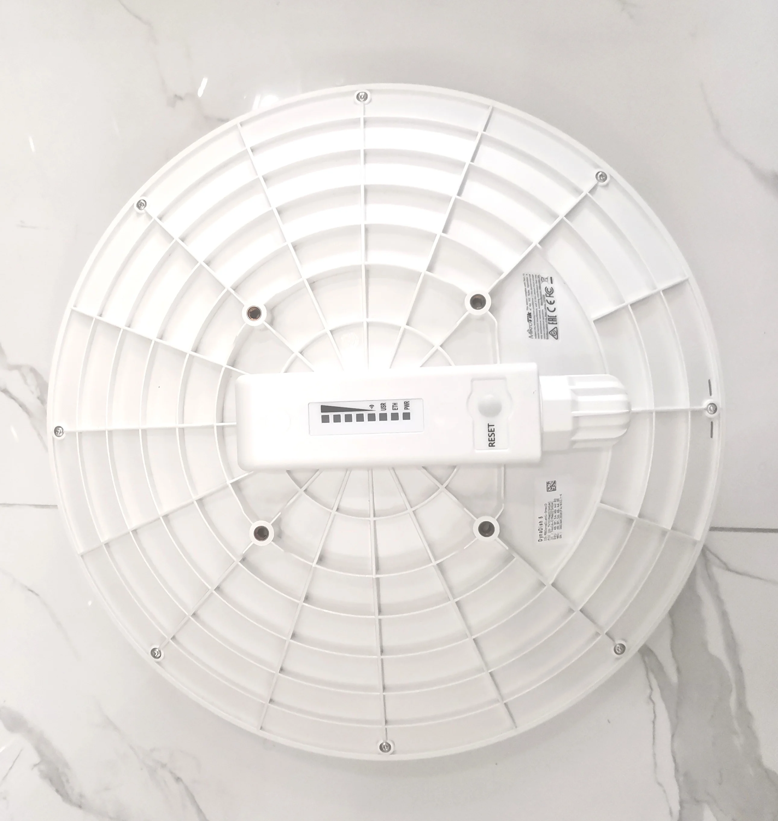 MikroTik RBDynaDishG-5HacD/6HnD DynaDish 5 802.11ac Gigabit wireless ...