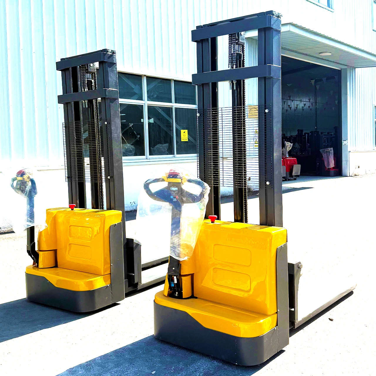 Self Loading Lifting Portable Forklift Semi Self Stacker Multifunction ...