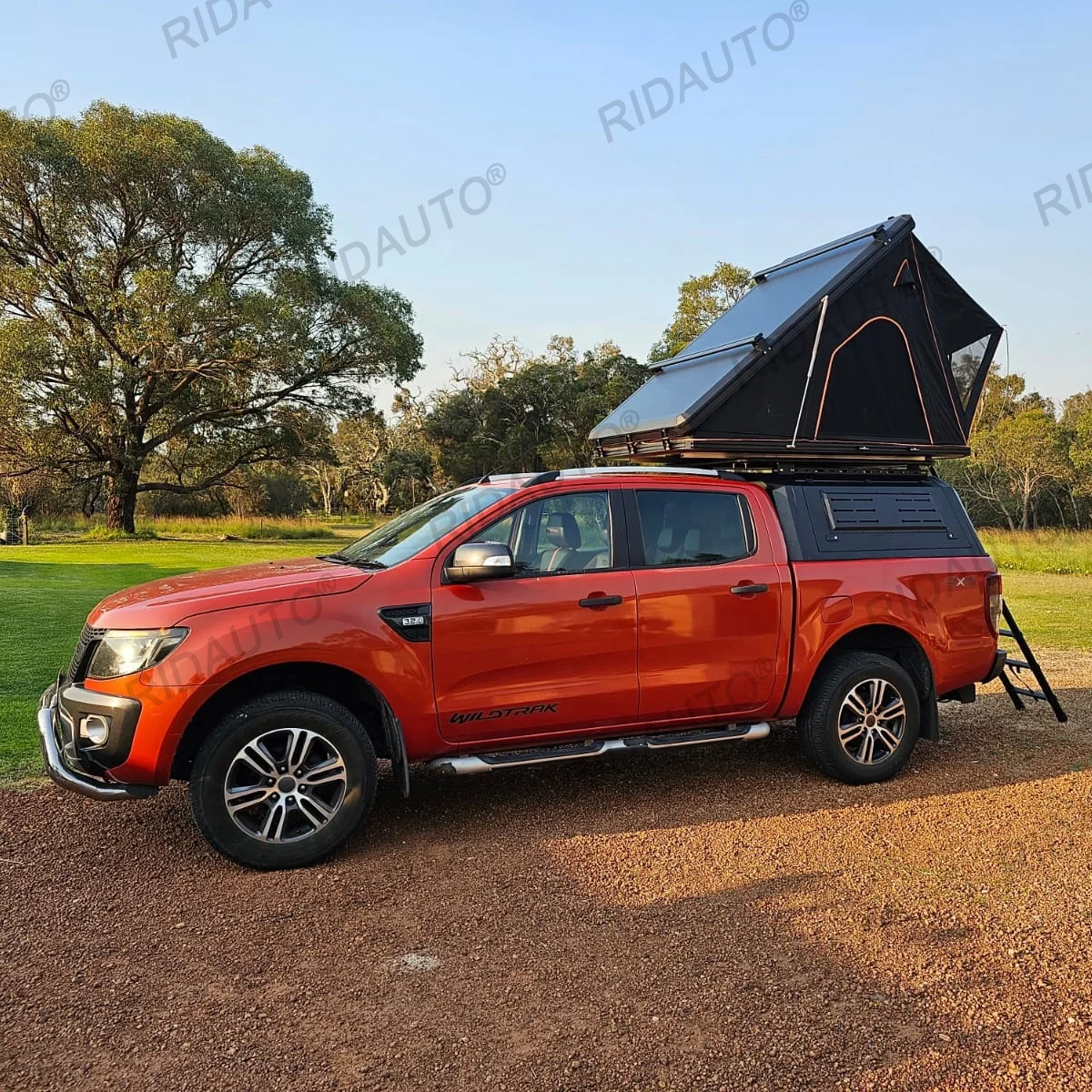 Jeep Gladiator Hardtop Truck Tonneau Cover - Waterproof & Locking, OEM