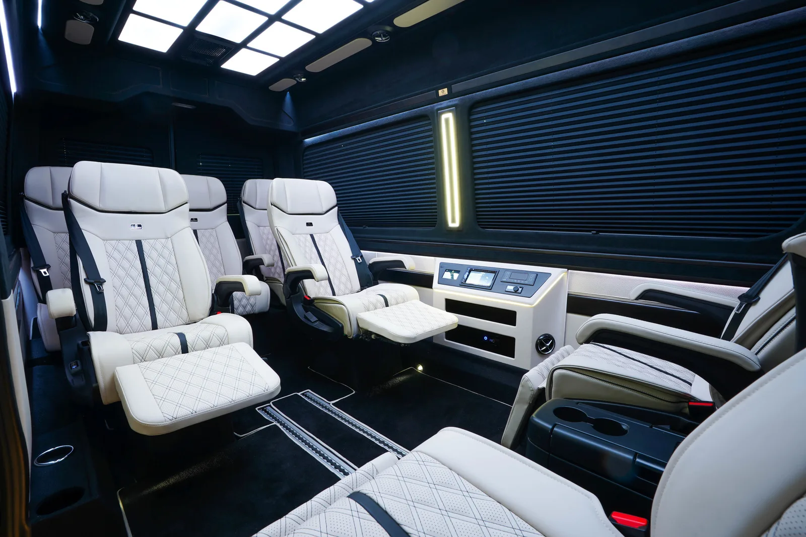 NEW 2024 Mercedes MPV Interior Wall Upgrade Luxury Customization ...