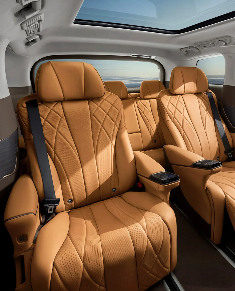 2023 Denza D9 7-Seat MPV - Luxury 4WD EV with 620km Range