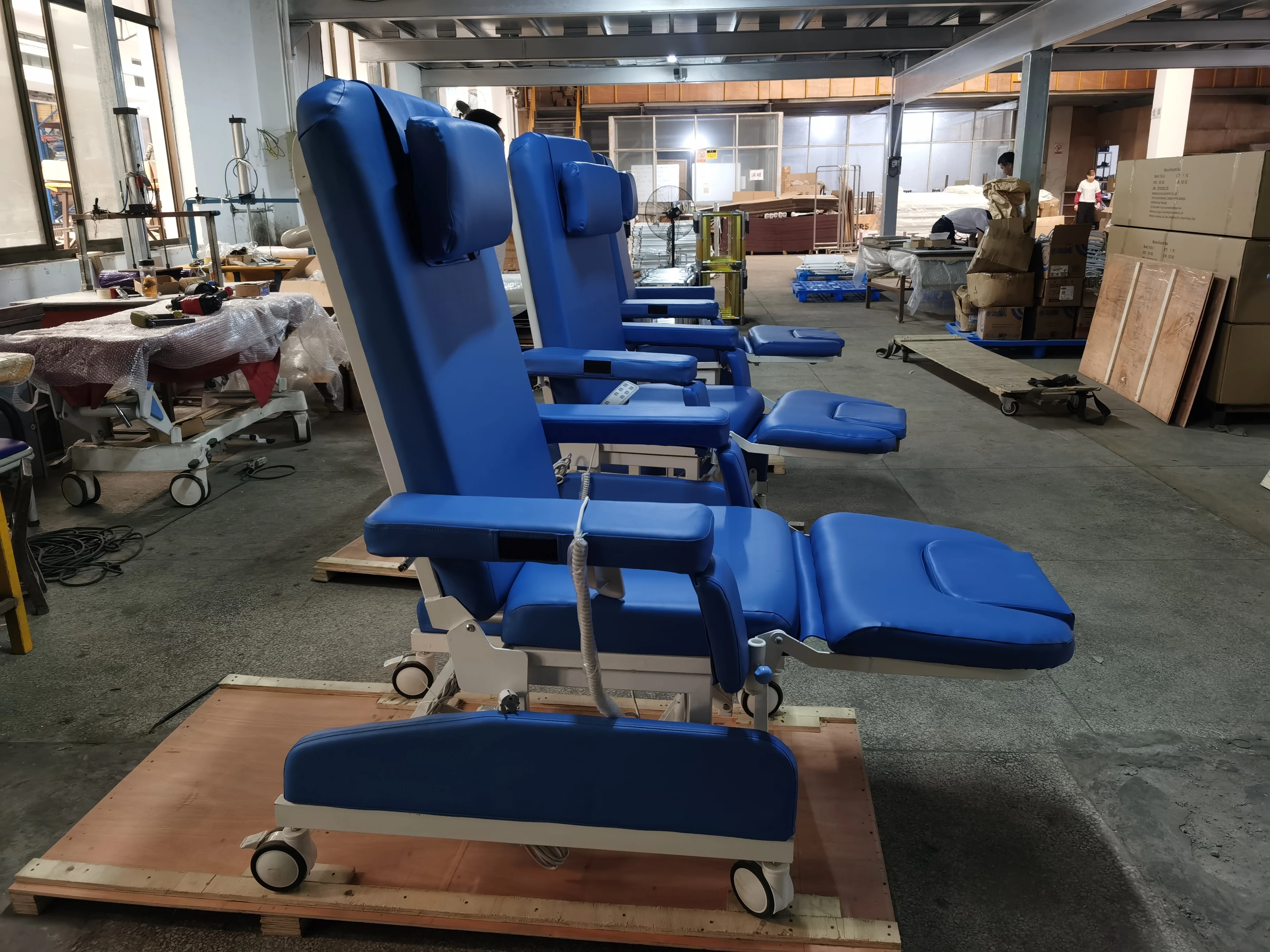 Hospital Patient Medical Blood Donation Chair Medical Electric Blood ...