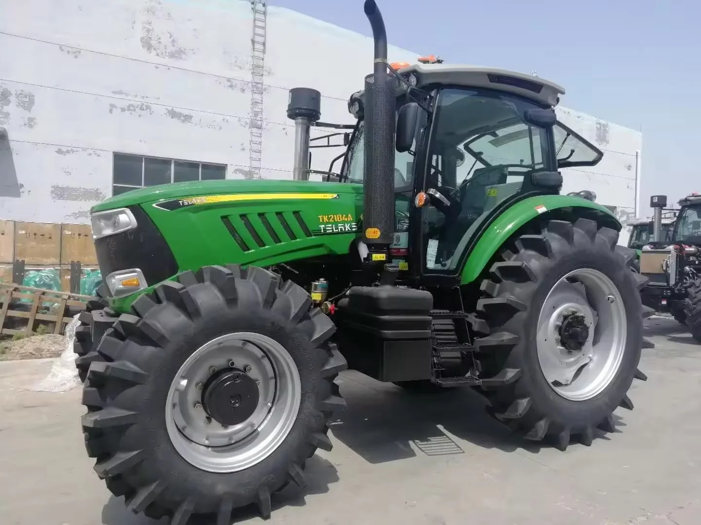 4WD Mini Farm Tractor - Compact & Multifunctional Power
