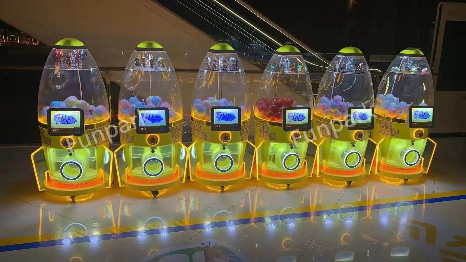 Shopping Mall Coin Operated Pink Twisted Egg Vending Machine Kids Toy ...