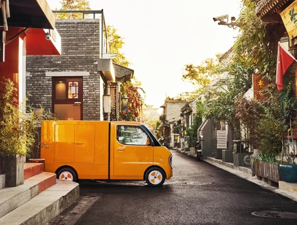 Electric Express Car - Efficient Cargo Van for Delivery