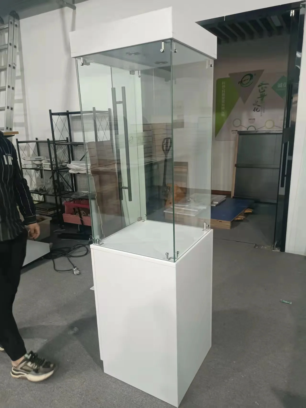 Tempered Glass Showcase Display Cabinets Lockable Display Showcase ...