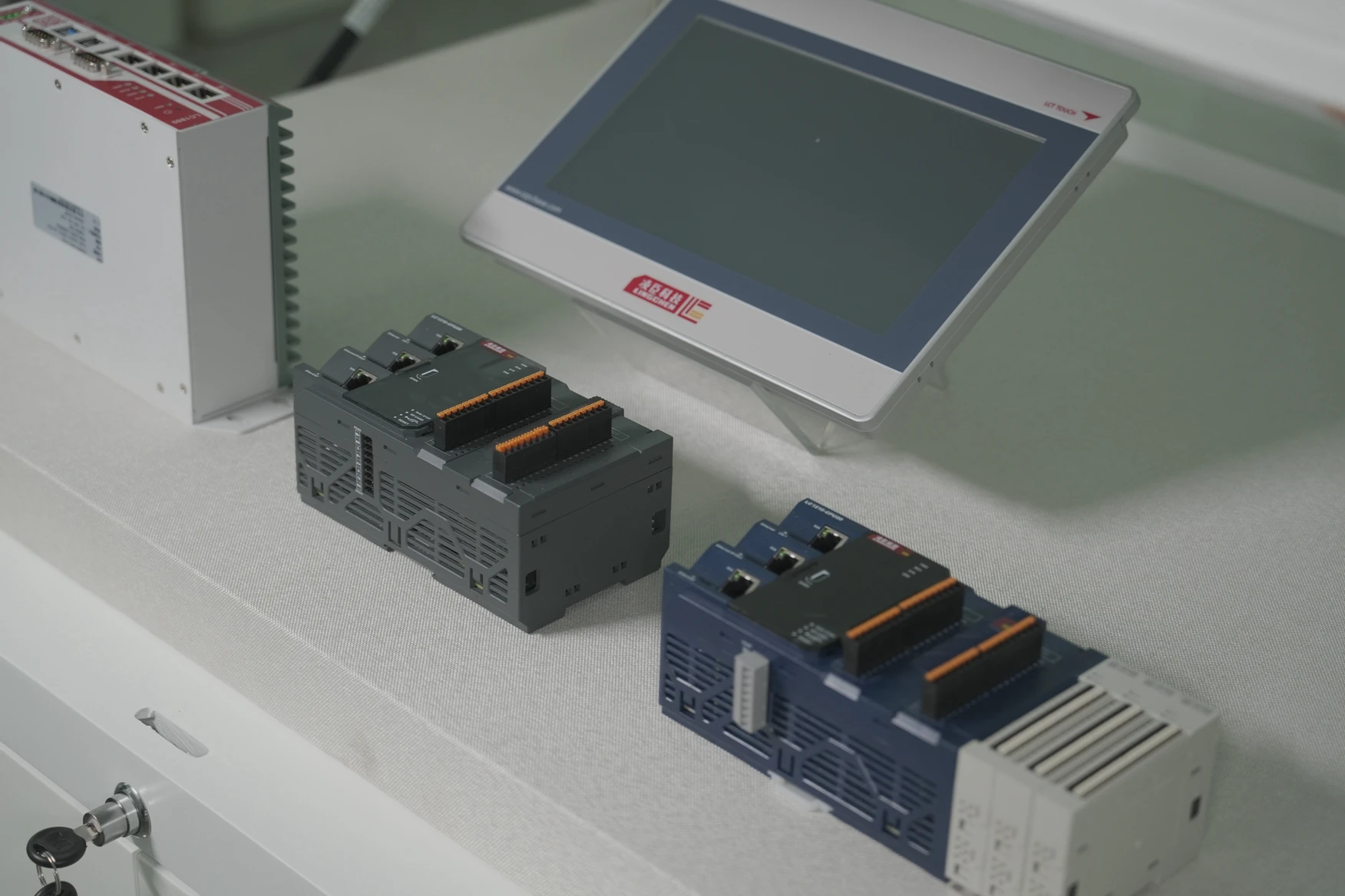 凌辰LCTE-MINI-E4O4 EtherCAT 4通道编码器输入输出迷你远程输入输出模块| Alibaba.com