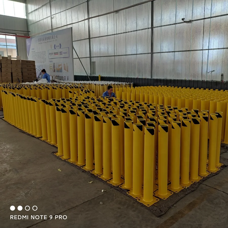 Common Surface Mounted Bollard Safety Steel Pipe Bollard Post Security ...