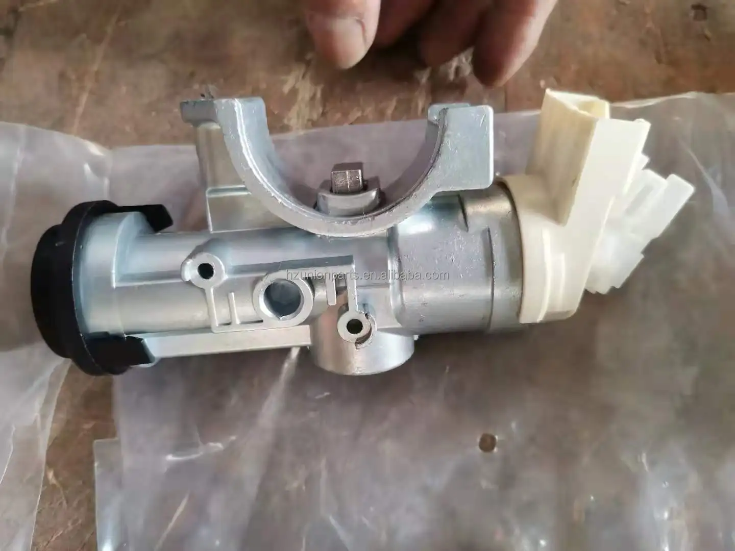 OEM 81905-4E000 for KIA BONGO Key Set Ignition Switch Set