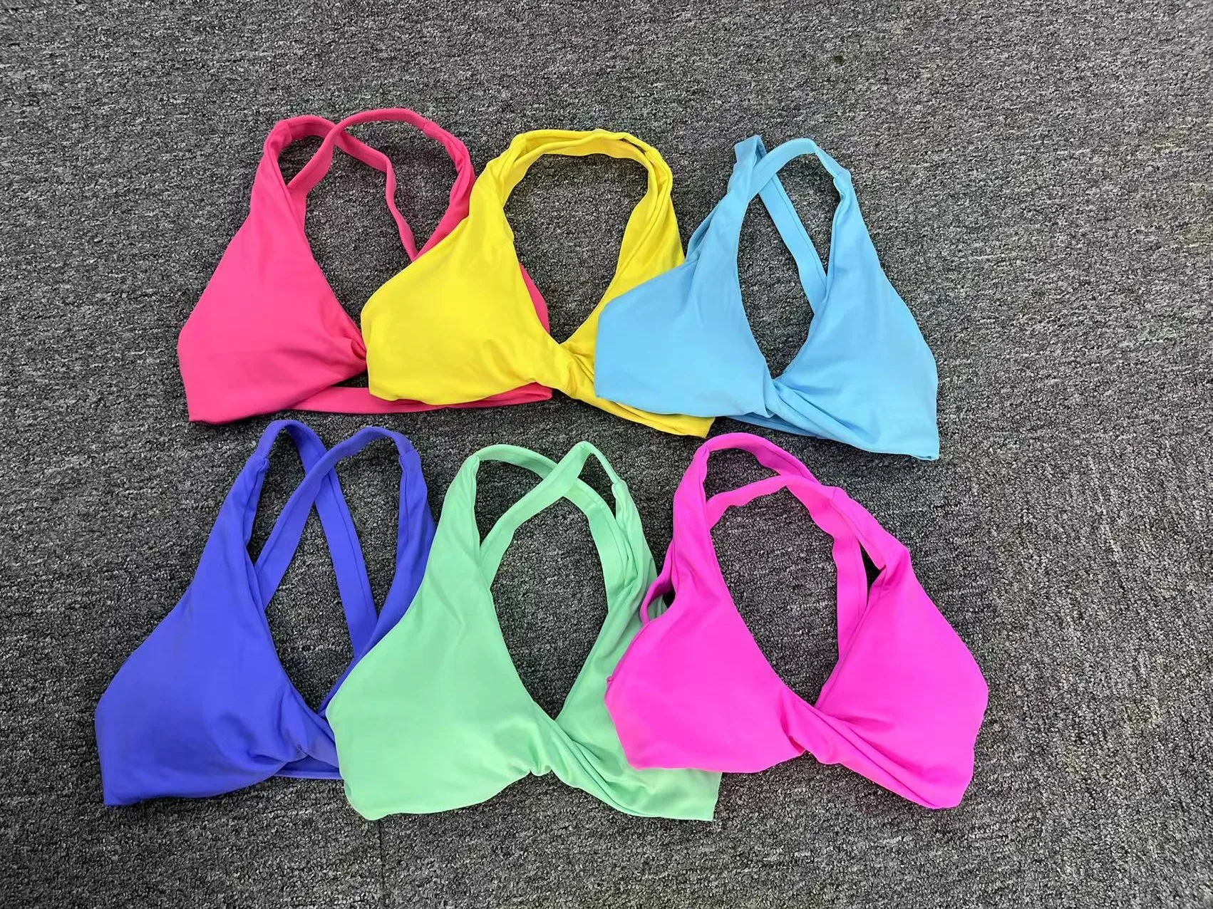High Quality Unique Deep V Front Crop Top Sports Bra Soft Workout ...