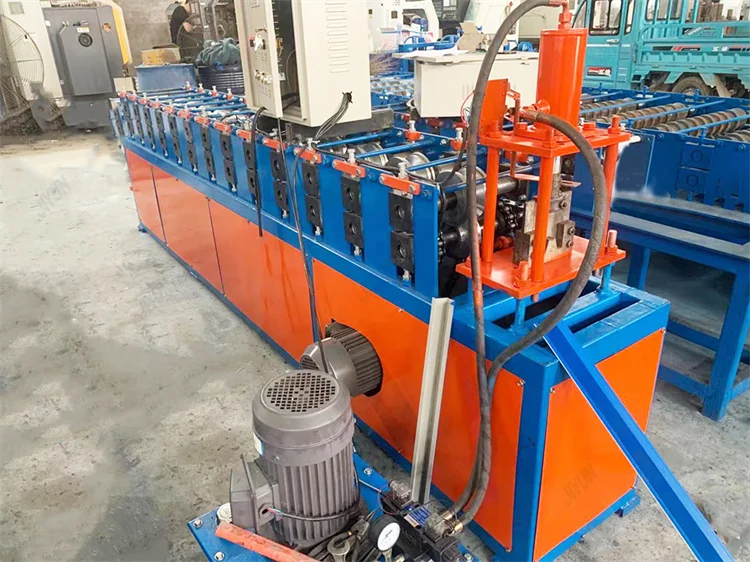 Galvanized Zinc Steel C Purlin Roll Former Machine, Stud and Track C50 ...