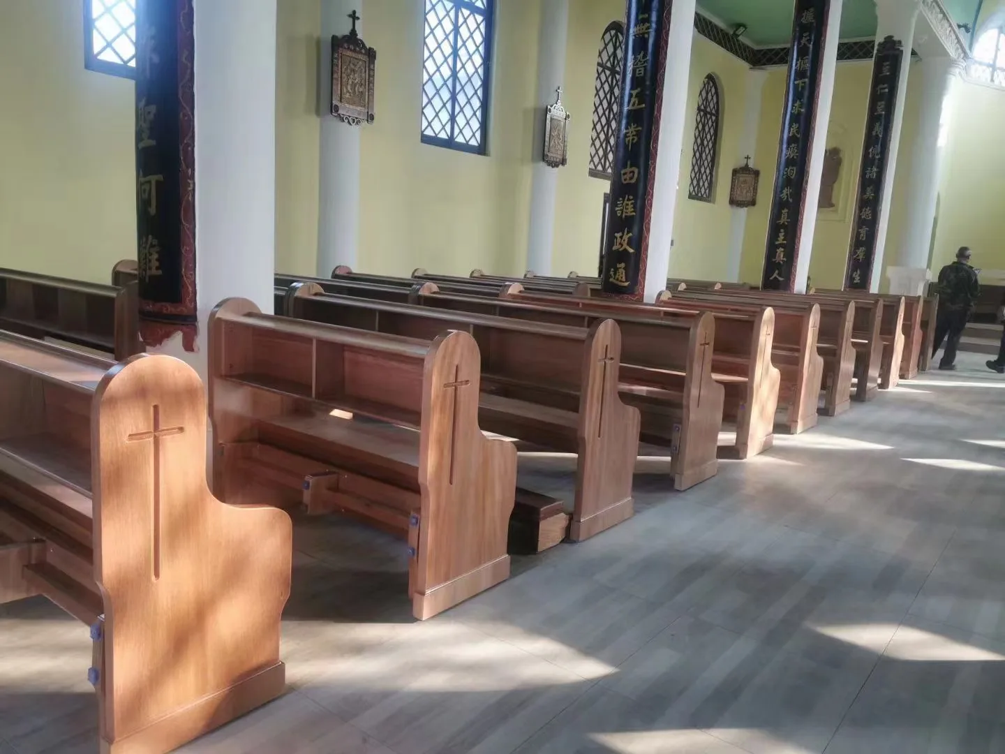 Customizable Solid Wood Bench for Church Auditories - Ideal for ...