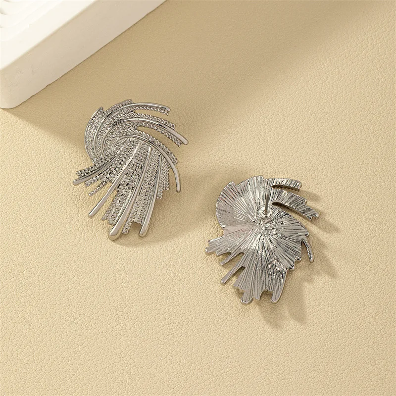 Fashion Geometric Drop Earrings With Twist & Texture - Odm