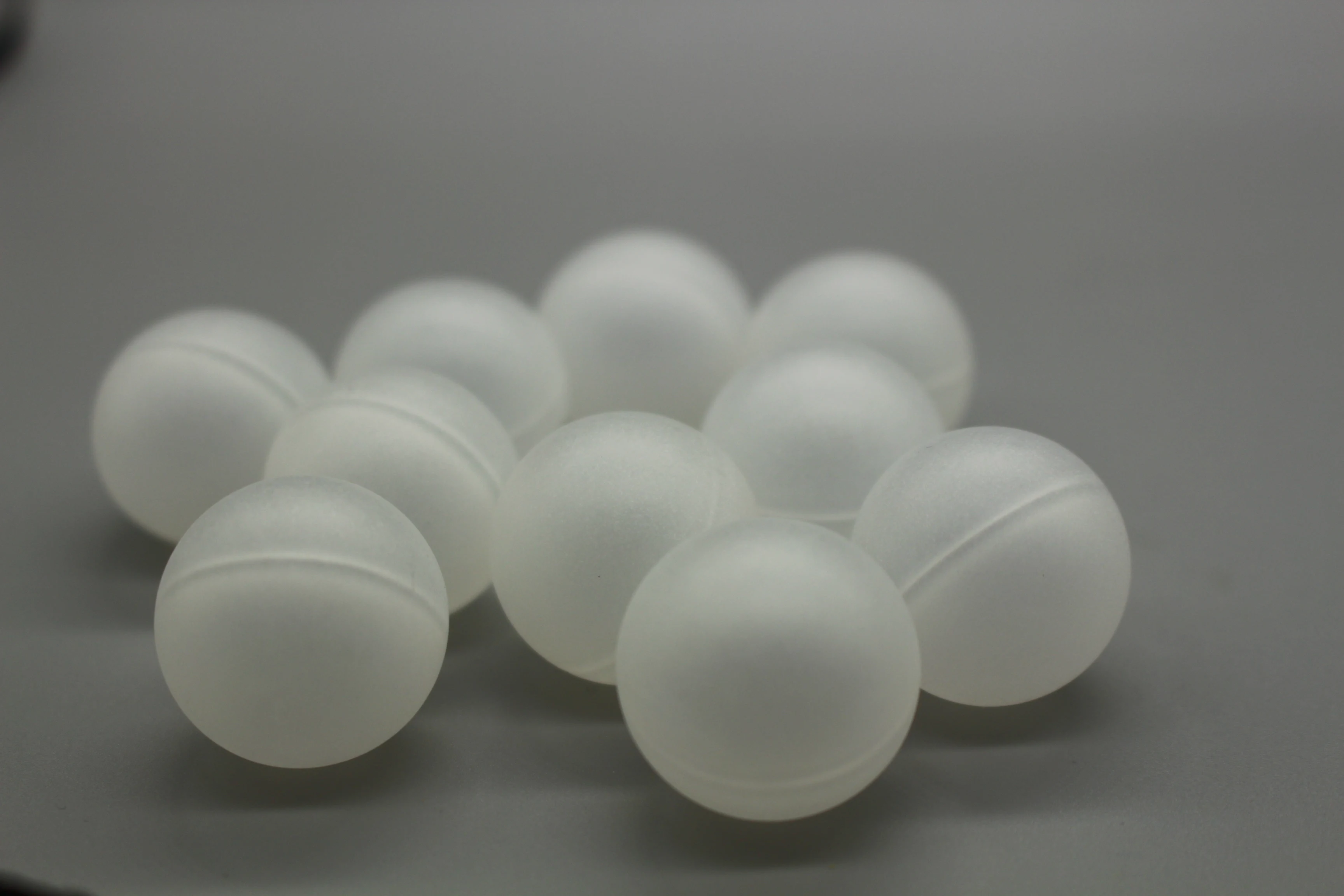 Polyethylene Balls - High Porosity Floating Solutions