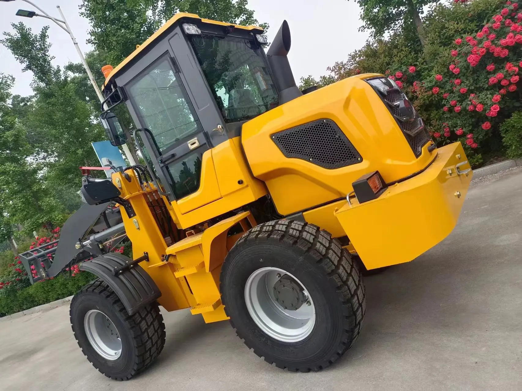 Chinese Hydraulic Front End Loader Garden Use Mini Wheel Loader - Buy ...