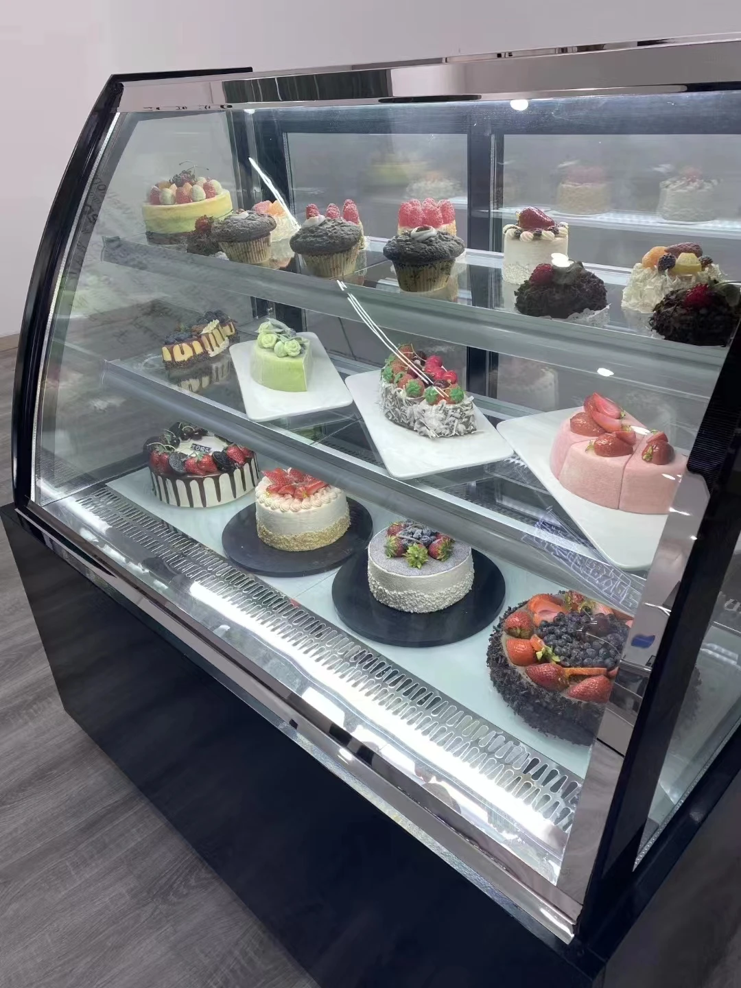 Cake Display Fridge Cake Display showcase Commercial Fridge Supermarket ...