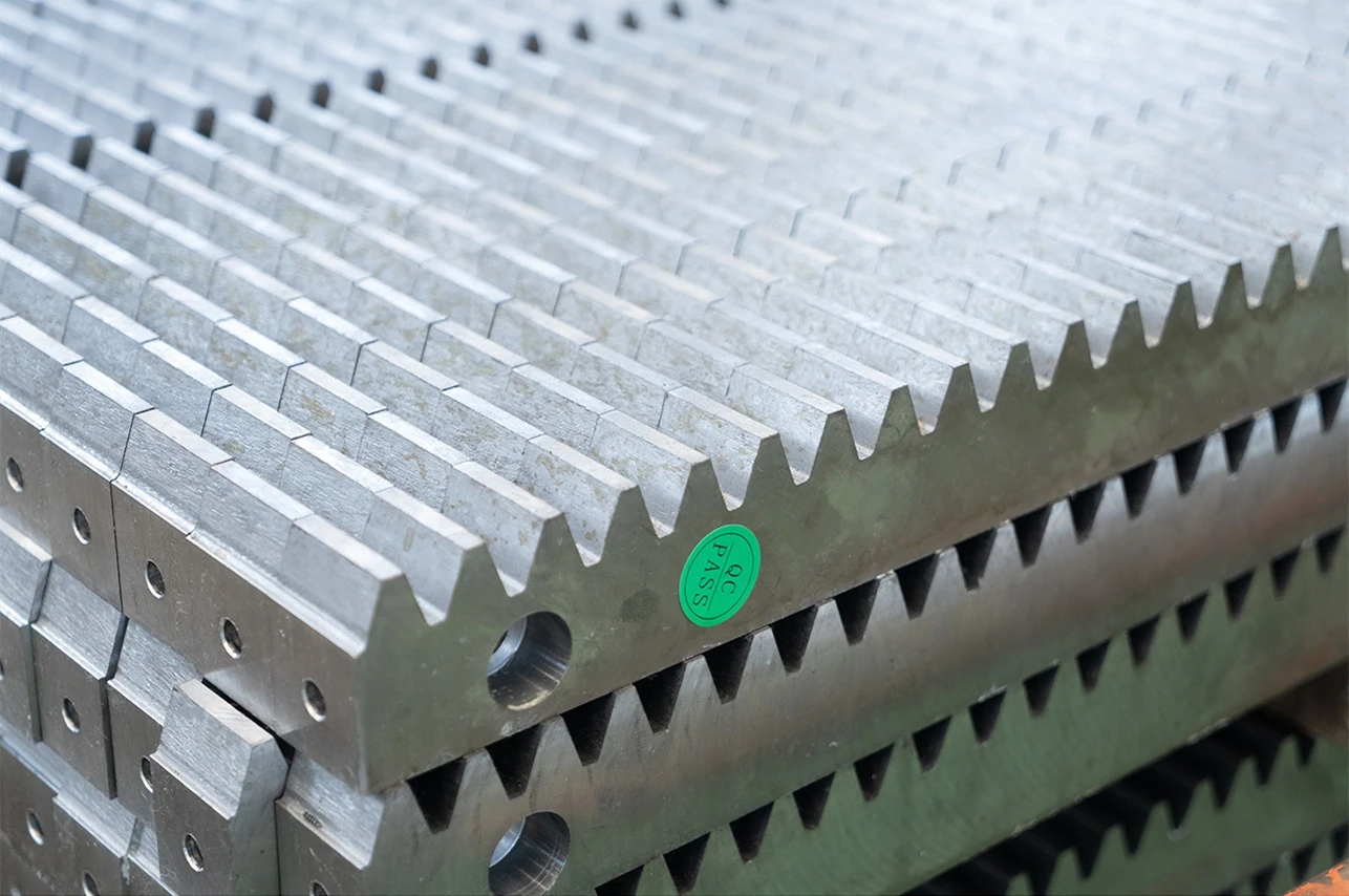 TRUEMAX CMAX Construction Lift - Reliable Cargo and Personnel Elevator ...