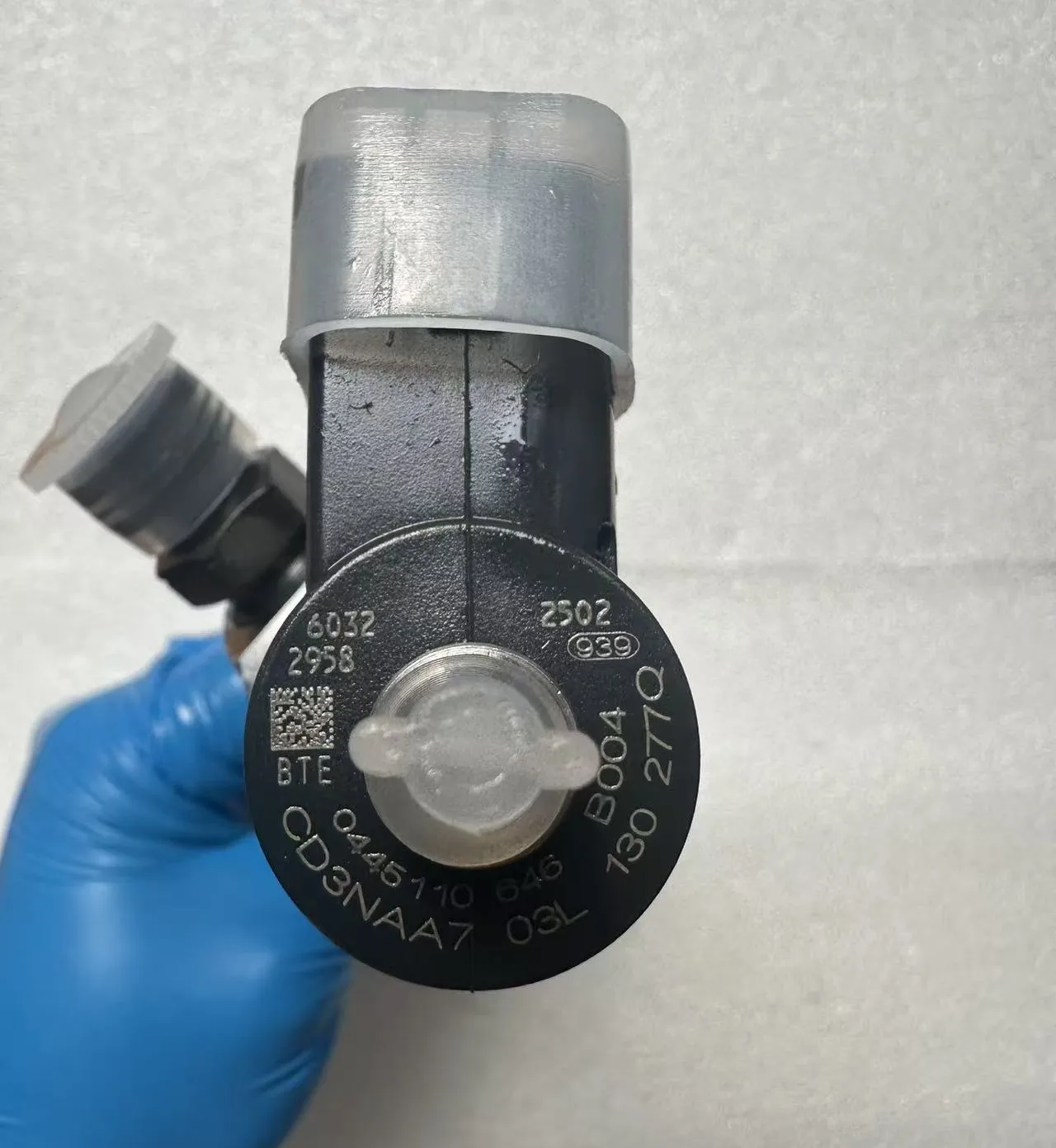 Diesel Engine Parts High Quality Fuel element Injector 0445110646 ...