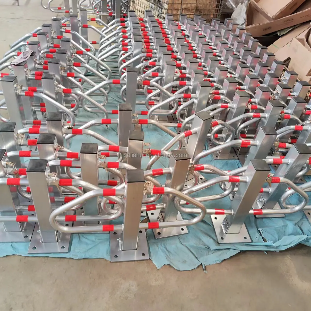 SafetyTraffic Barriers Foldable /Removable Parking Barrier Posts Square ...