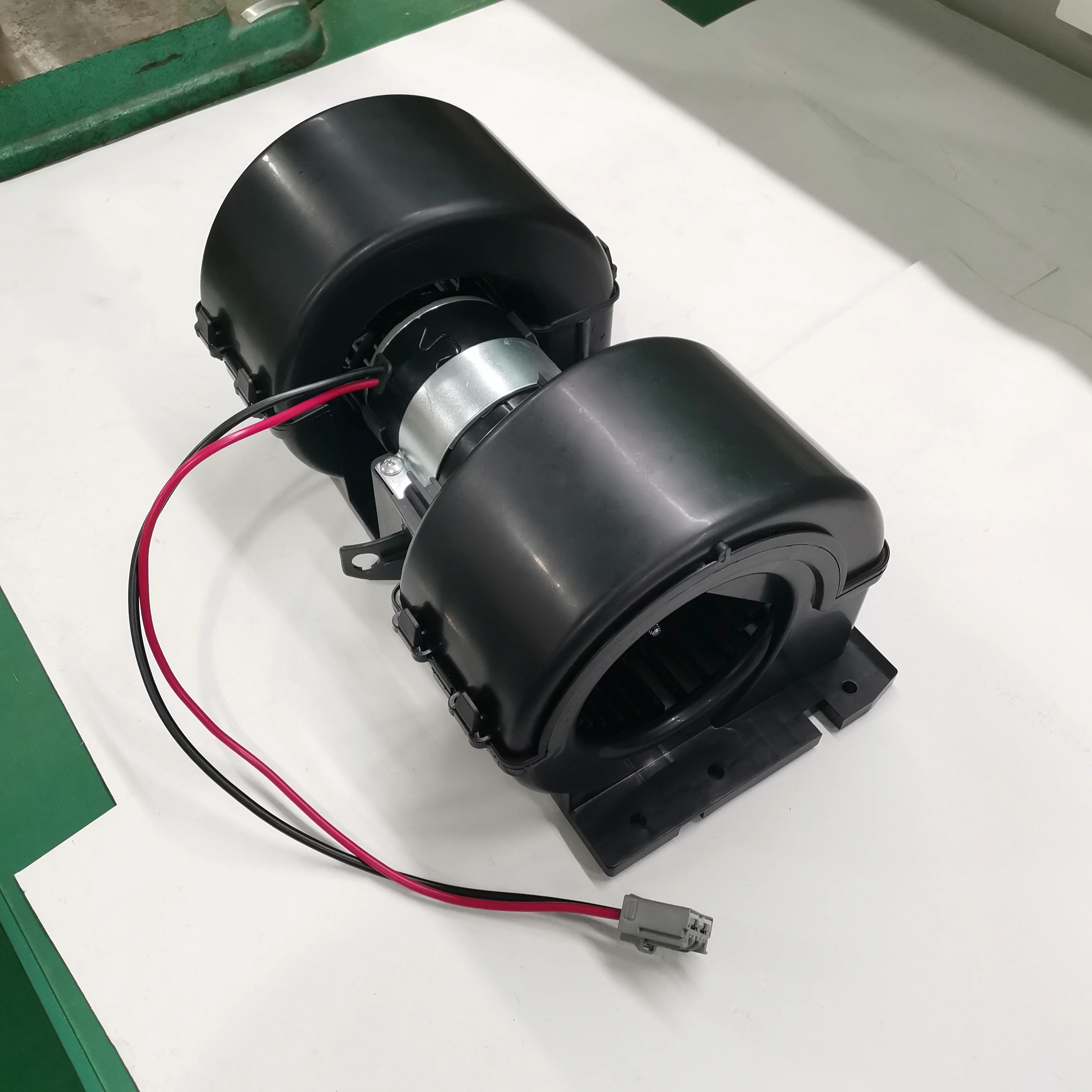 Truck Blower Motor For Volvo VHD 01-20 / VN 98-04 / Volvo VT 06-10 ...